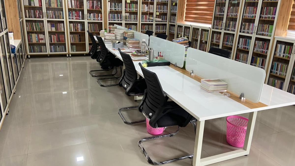 Writer to inaugurate DCC’s public library today - The Hindu